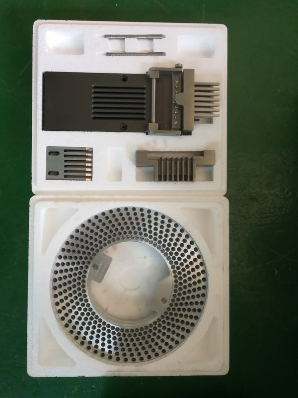 Pharmaceutical Encapsulator Semi Automatic Capsule Filling Machine